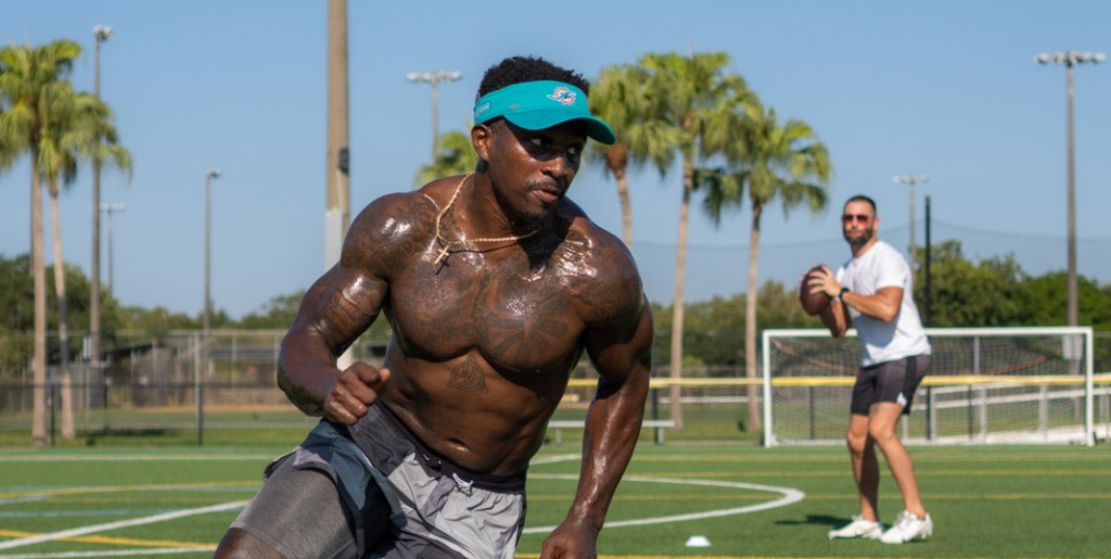 2022 Chase Edmonds Fantasy Football Player Profile – Football Absurdity